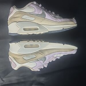 Nike | Shoes | Nike Air Max Platform Sneakers White Purple Trim Big ...